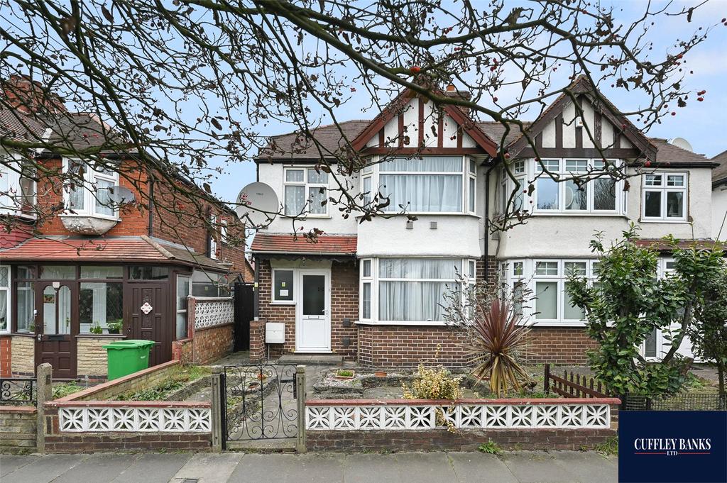 Teignmouth Gardens Perivale 3 Bed Semi Detached House £550 000