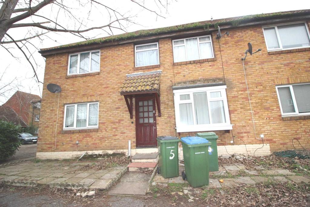 Bertrand Way, Thamesmead, SE28 8LL 3 bed end of terrace house - £1,350 ...