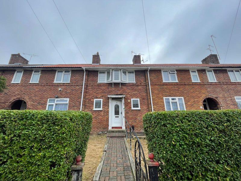Edrick Road, Edgware 3 bed terraced house - £400,000