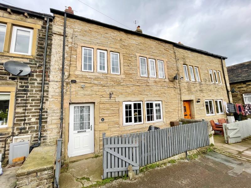 Crown Street, Honley, Holmfirth, HD9 6BH 3 bed cottage - £675 pcm (£156 pw)