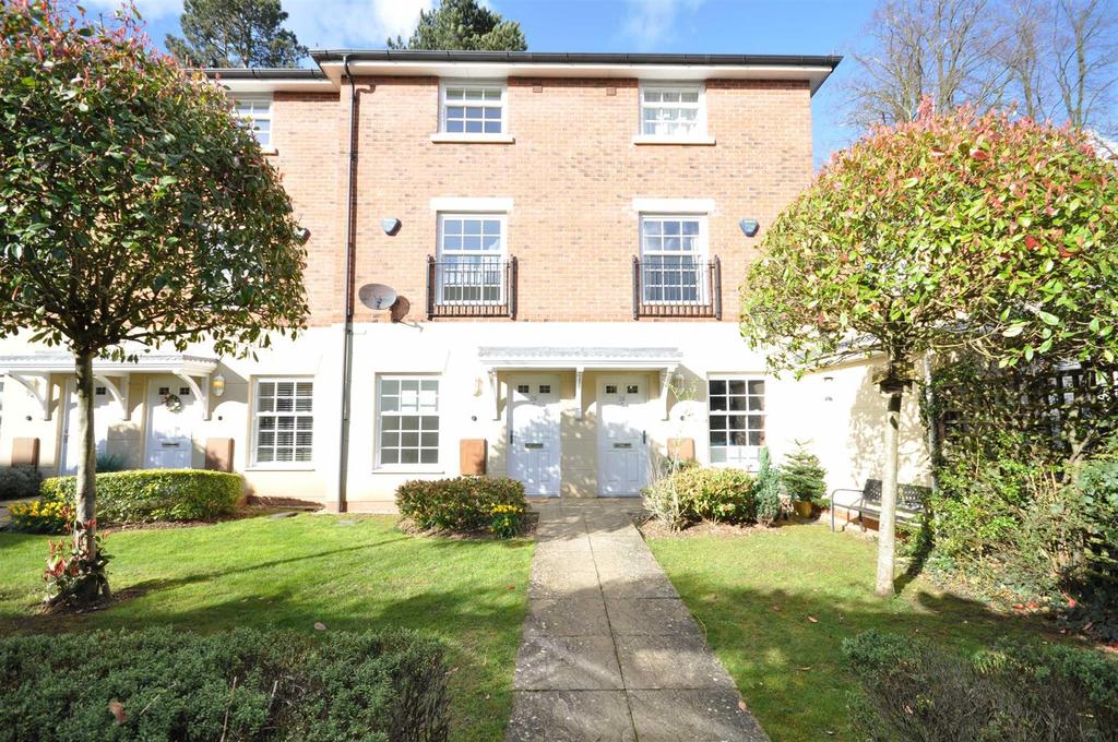John Cullis Gardens, Leamington Spa 3 bed townhouse - £1,250 pcm (£288 pw)