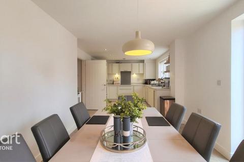 Houses to rent in Maidstone | OnTheMarket
