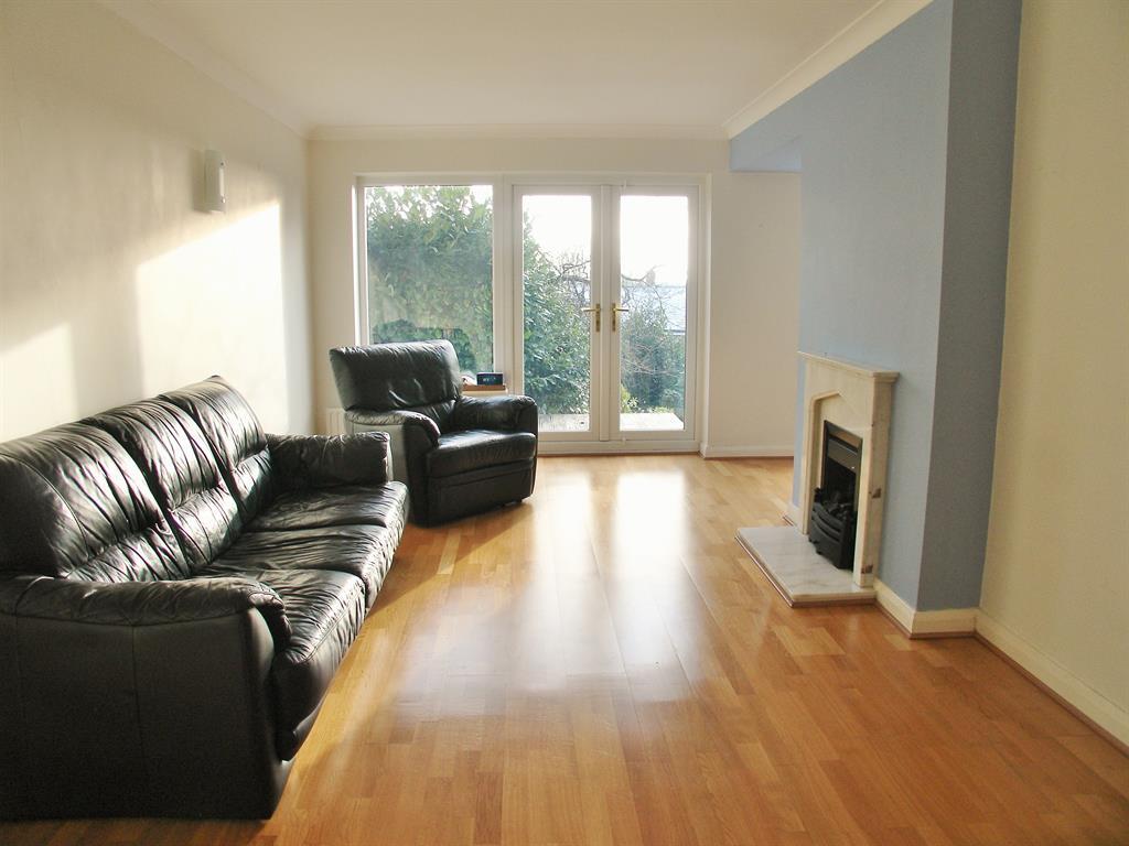 Hallamshire Road, Sheffield, S10 4FP 3 bed semi-detached house - £1,125 ...