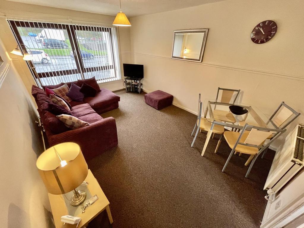 1/1 62 Regent Street, Greenock 1 bed apartment - £43,000
