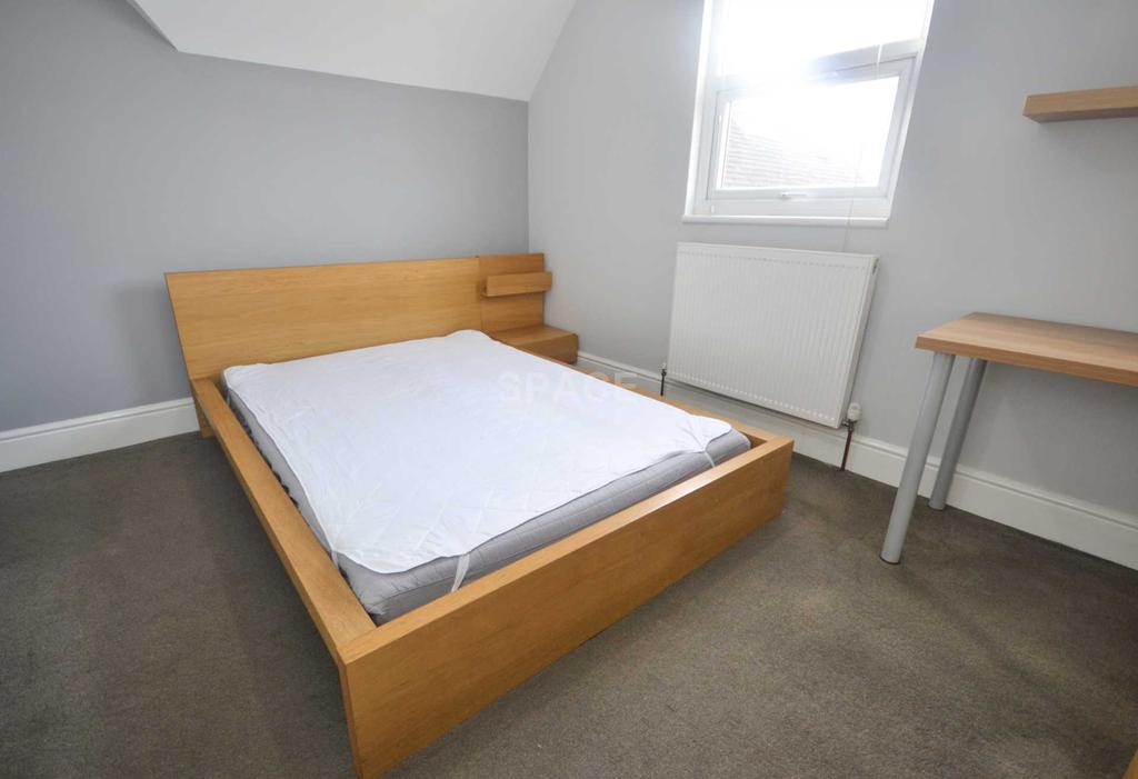 Hamilton Road, Reading, Berkshire... 1 bed in a house share - £575 pcm ...