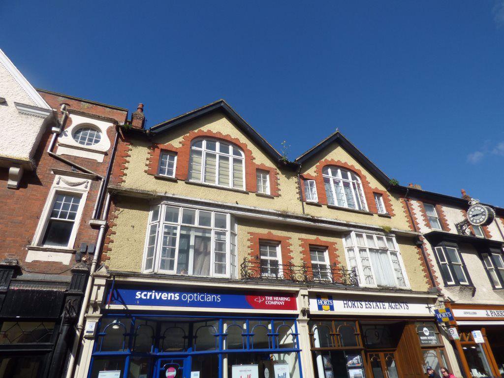 Regent Street, Rugby 2 bed flat - £650 pcm (£150 pw)