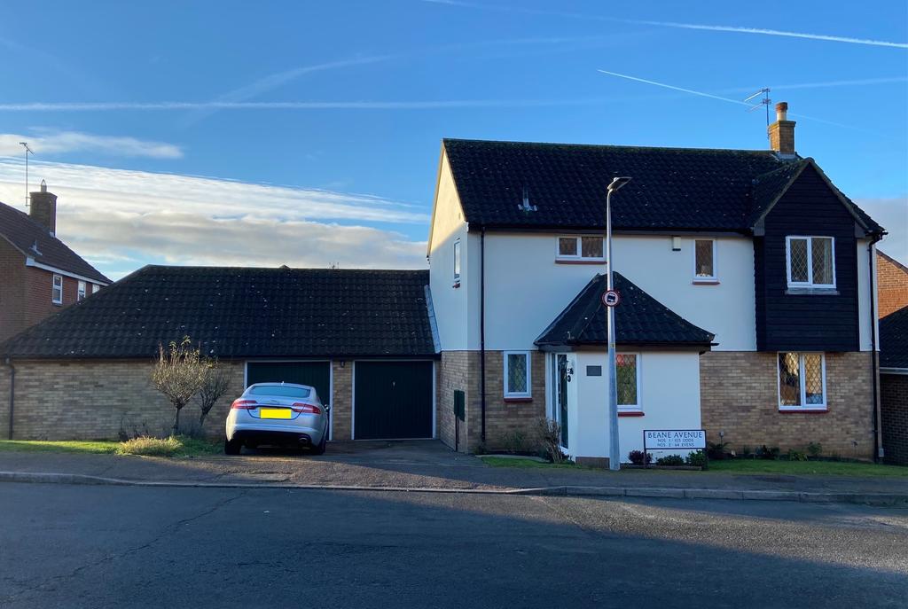 Beane Avenue, Stevenage SG2 4 bed detached house - £575,000