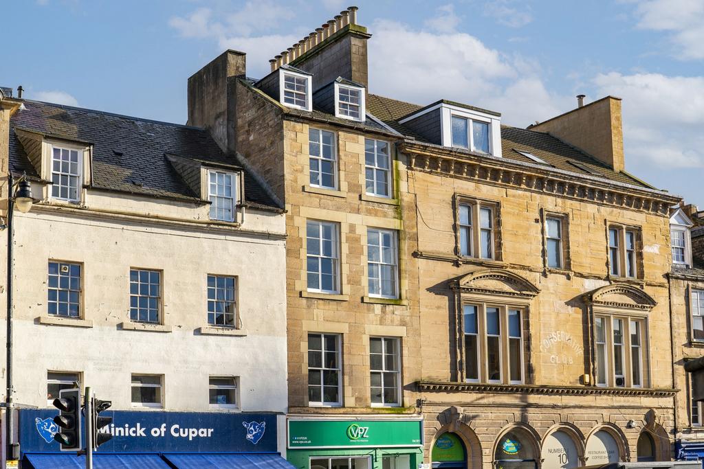 Crossgate, Cupar, KY15 3 bed townhouse - £150,000
