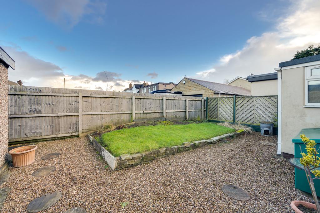 Hunsworth Lane, Hunsworth 3 bed semi-detached house - £225,000