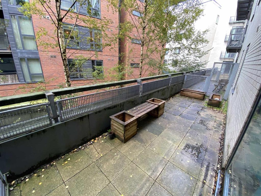 Icon 25, 64 Shudehill, Manchester 1 bed apartment - £165,000