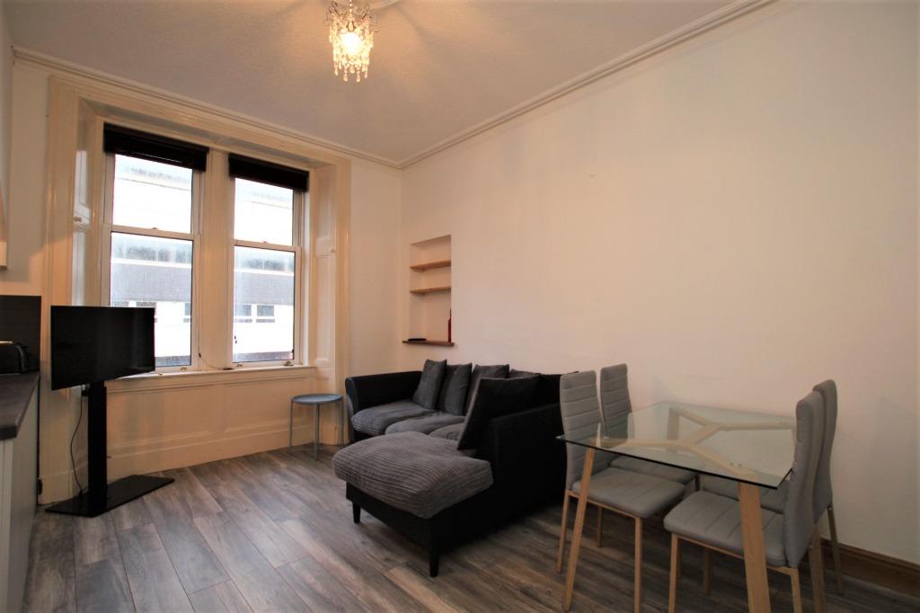 Crow Road Flat 1 2 Anniesland Glasgow G13 1hu 1 Bed Flat £695 Pcm