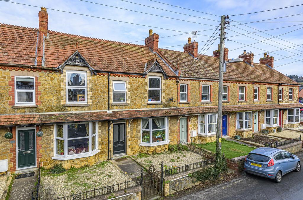Station Road, Ilminster, Somerset, TA19 2 bed apartment - £170,000