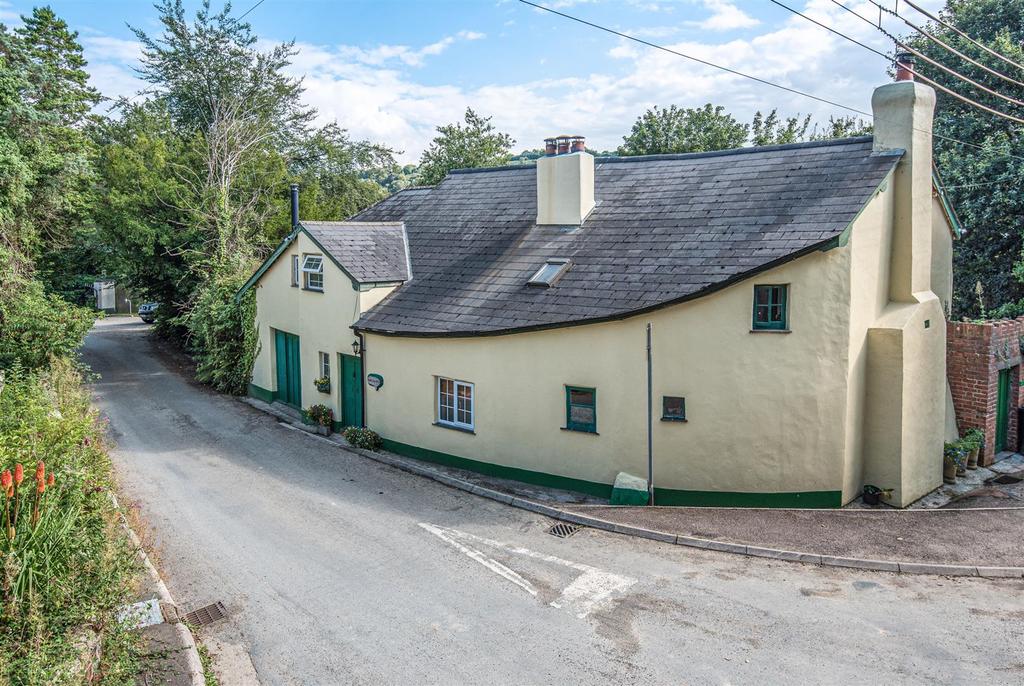 Swimbridge, Barnstaple 4 bed detached house - £475,000