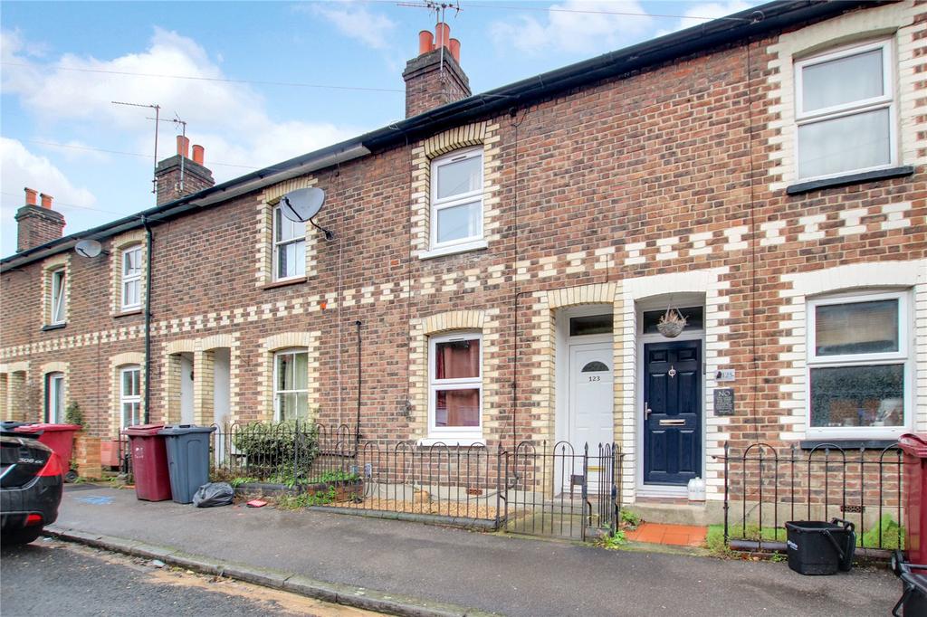 Alpine Street Reading Berkshire Rg1 2 Bed Terraced House £280 000