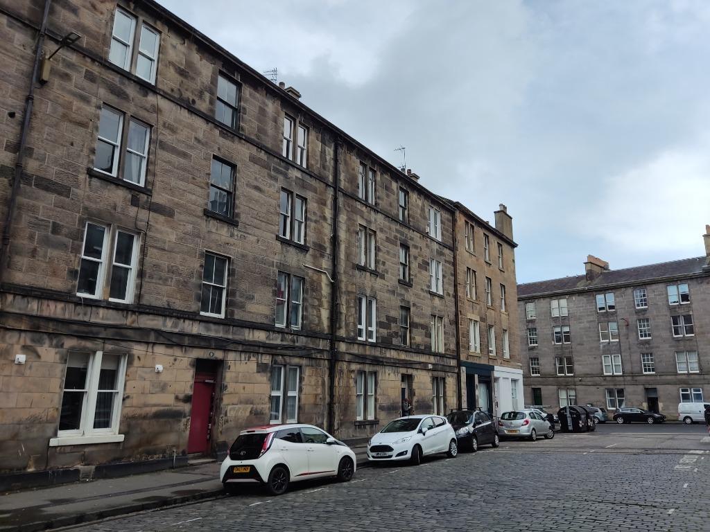 Grindlay Street, Edinburgh, EH3 2 bed flat - £1,195 pcm (£276 pw)