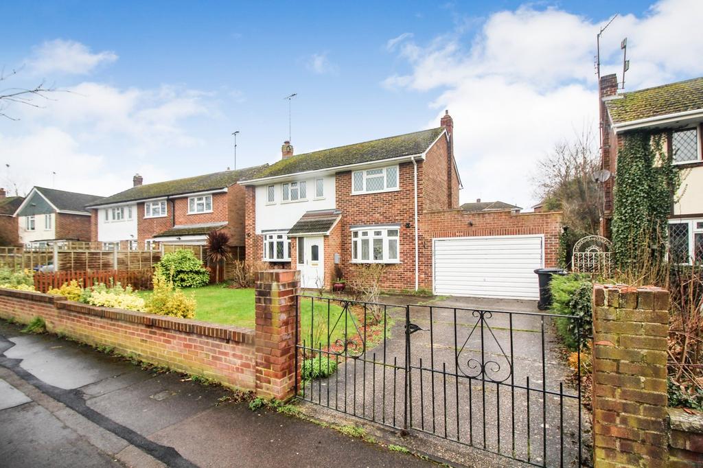 Overdown Road, Tilehurst, Reading, RG31 3 bed detached house - £550,000