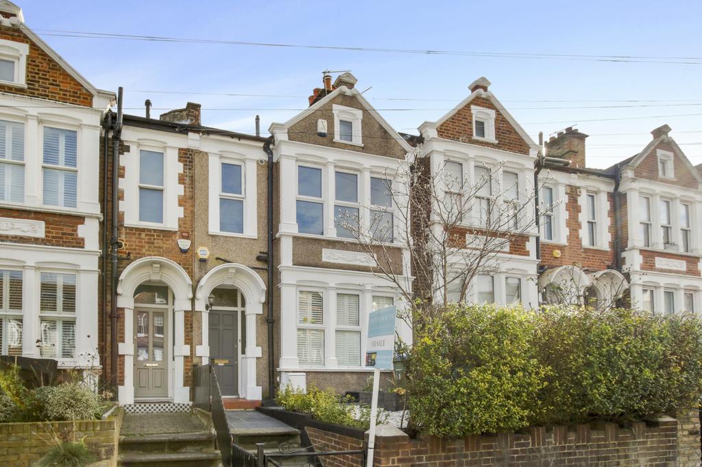 Eastcombe Avenue, Charlton, London, SE7 4 bed terraced house - £750,000