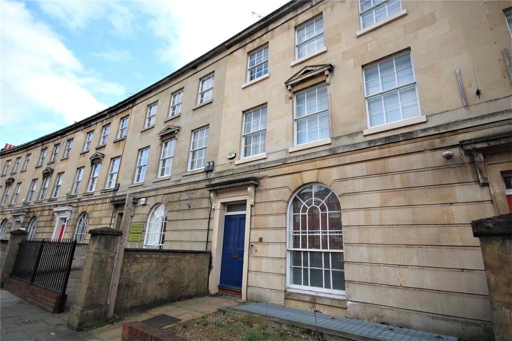 Queens Road, Reading, RG1 2 bed apartment - £1,450 pcm (£335 pw)