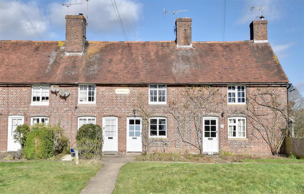 Chapel Lane, Iden Green 2 bed terraced house - £340,000