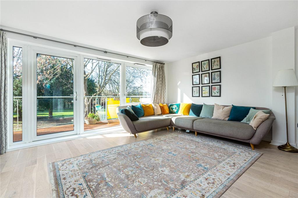 Patio Close, Clarence Avenue, London... 4 bed house - £950,000