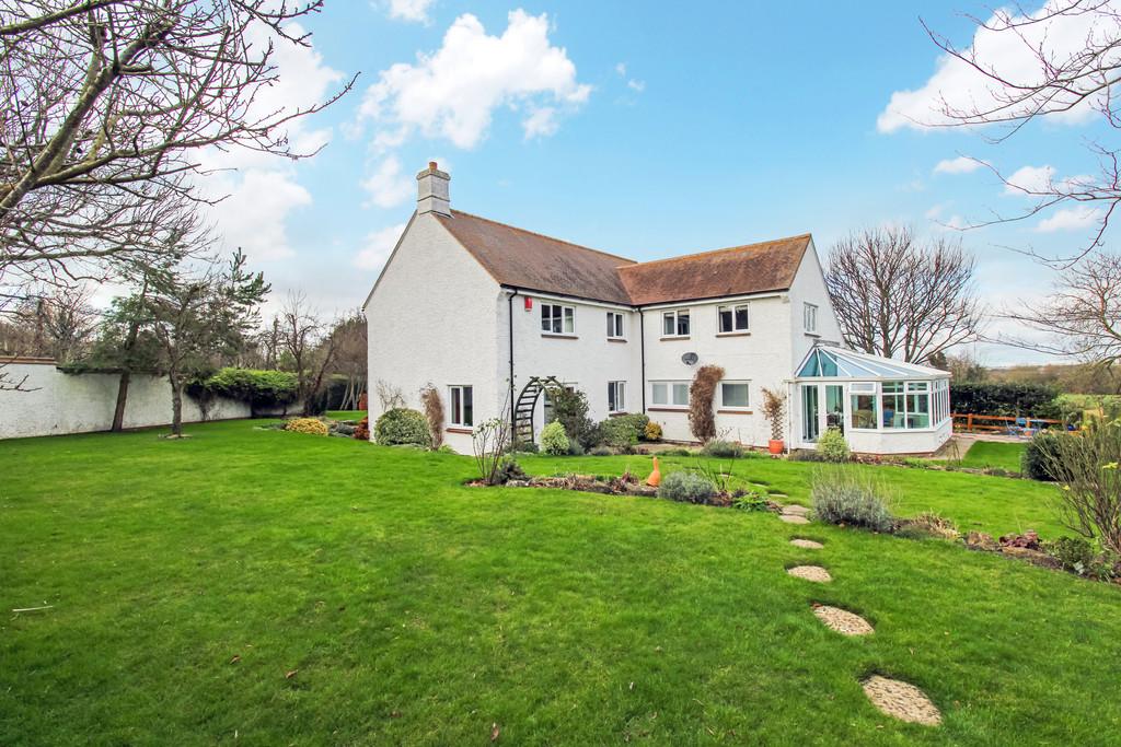 High Street, Bishopstone 6 bed detached house - £975,000