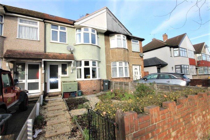 High Street, Feltham, Greater London... 3 bed terraced house - £1,700 ...