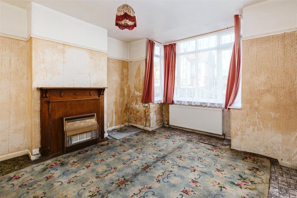 Eden Grove Horfield Bristol Bs7 3 Bed Terraced House £300 000