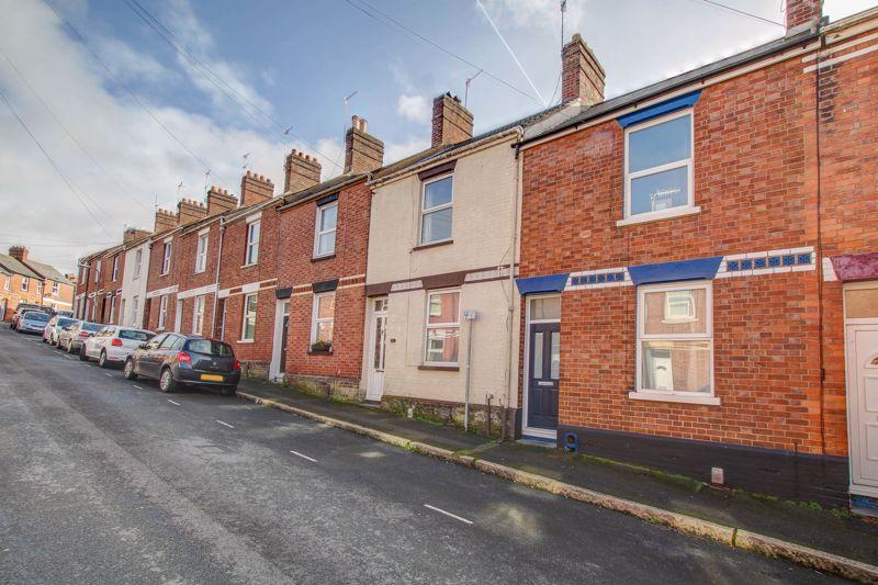 Roberts Road, Exeter 2 bed terraced house - £285,000