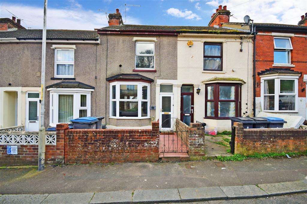 Noahs Ark Road, Dover, Kent 2 bed terraced house - £200,000