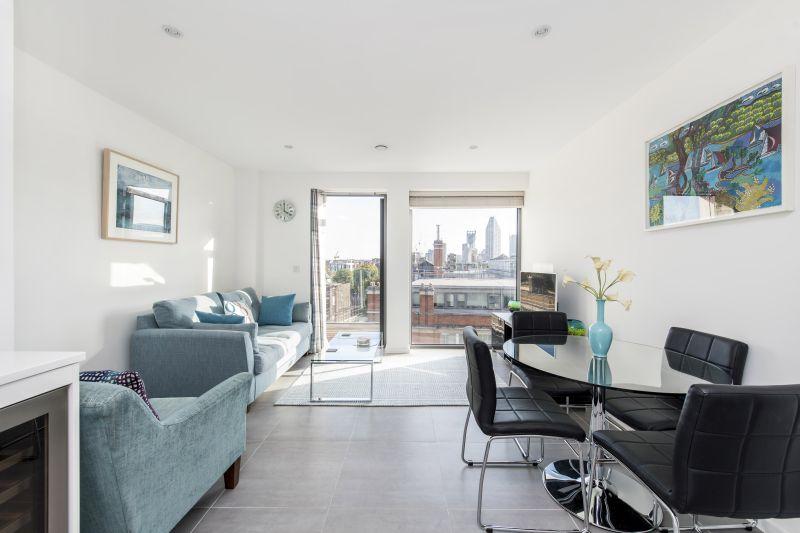 Rosler Building, London SE1 1 bed apartment - £2,708 pcm (£625 pw)