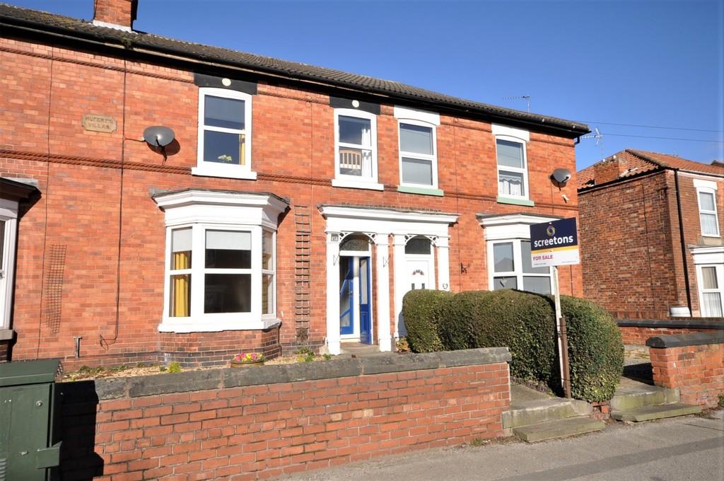 King Edward Road, Thorne, Doncaster 3 bed terraced house - £170,000