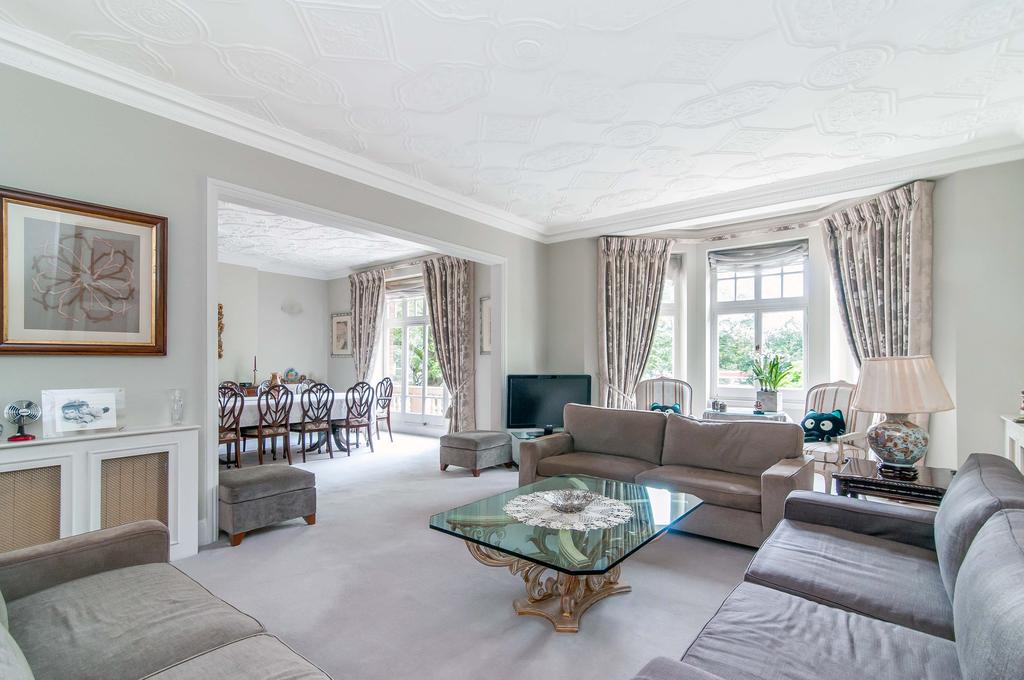 Vale Court, Maida Vale, Maida Vale, W9 4 bed flat - £5,958 pcm (£1,375 pw)