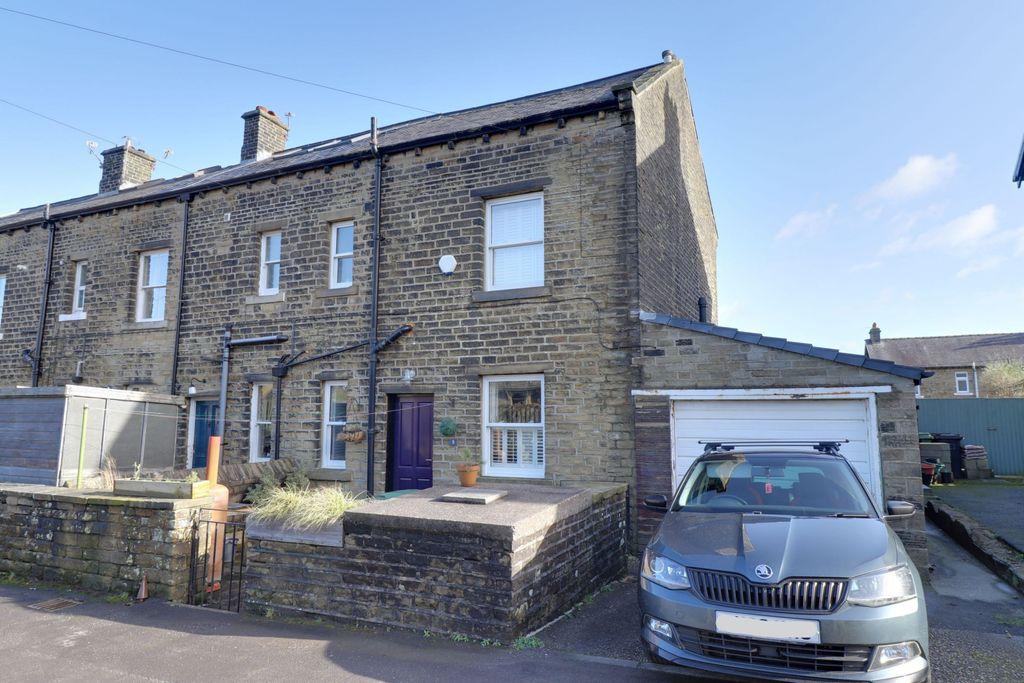 Derwent Road Meltham Holmfirth Hd9 4hd 4 Bed End Of Terrace House £
