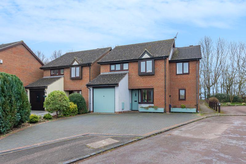 Saxons Way, Didcot 4 bed detached house - £500,000
