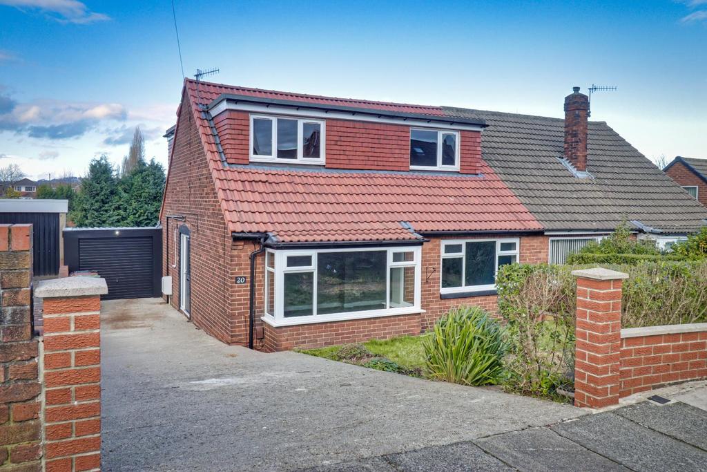 Springbank Avenue, Farsley, Pudsey 4 bed semi-detached house - £375,000
