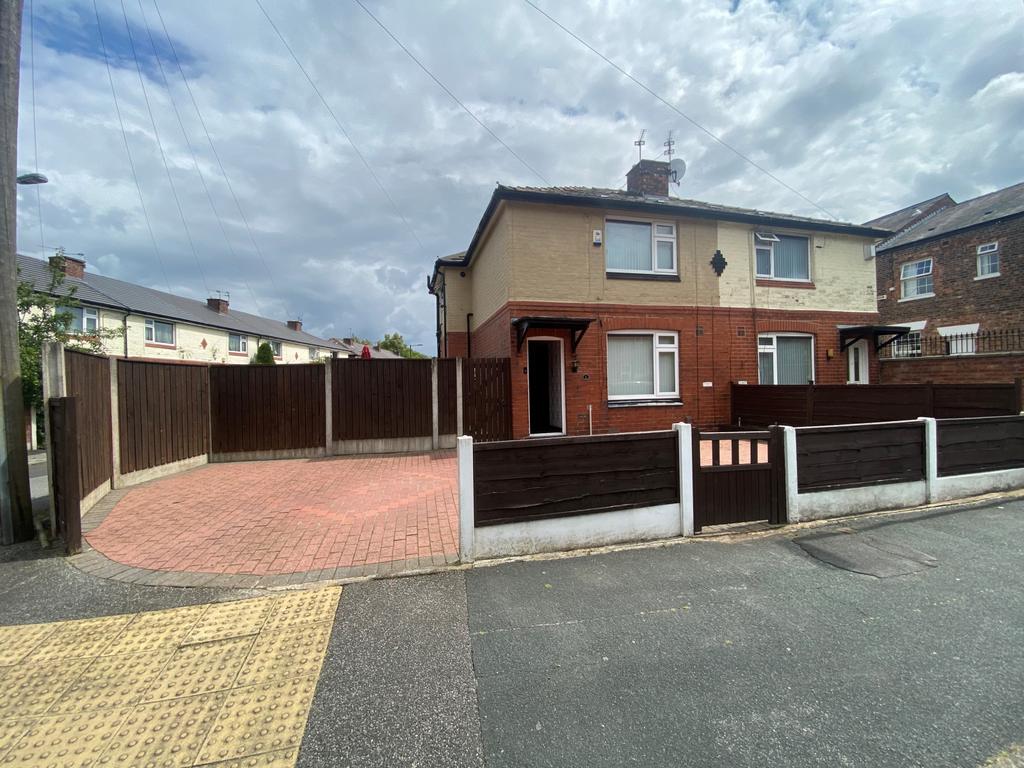 Hancock Street, Stretford, M32 8WH 3 bed semi-detached house - £285,000