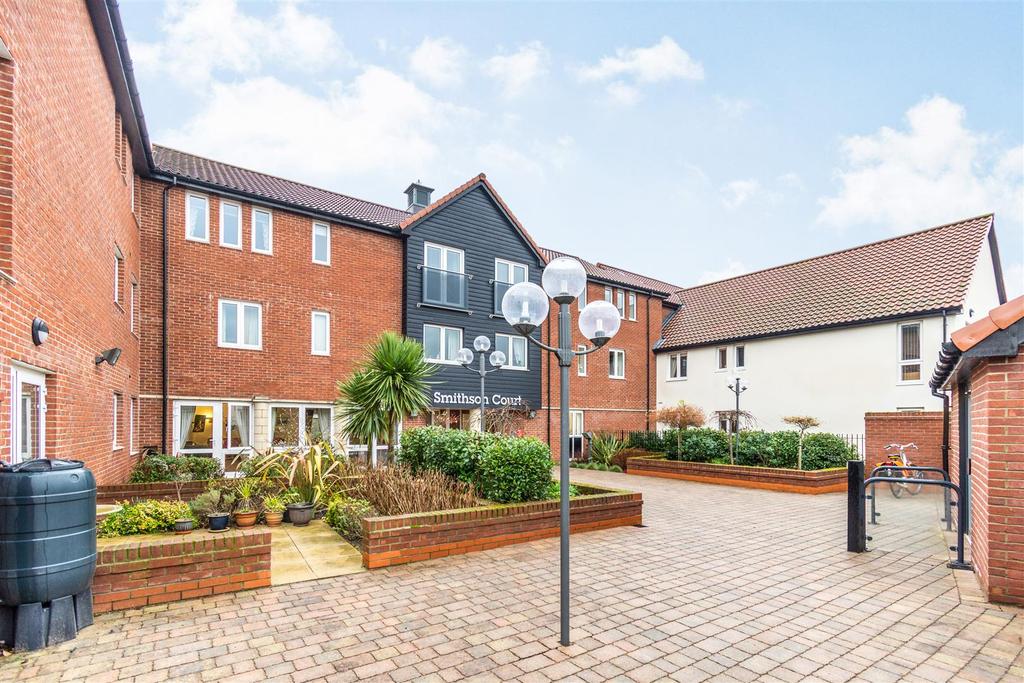 Smithson Court, Top Lane... 2 bed apartment - £335,000