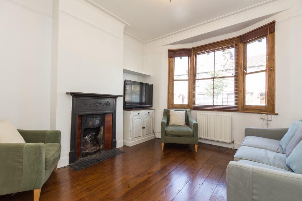 Dane Road, London SW19 2 bed terraced house to rent - £2,253 pcm (£520 pw)