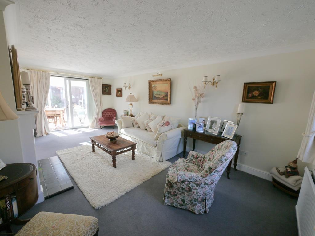 New Street,Fressingfield,Eye,IP21 5PG 4 bed detached house - £475,000