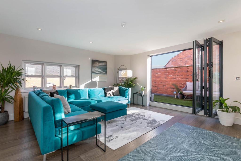 The Minories, Warstone Lane... 4 bed townhouse - £650,000