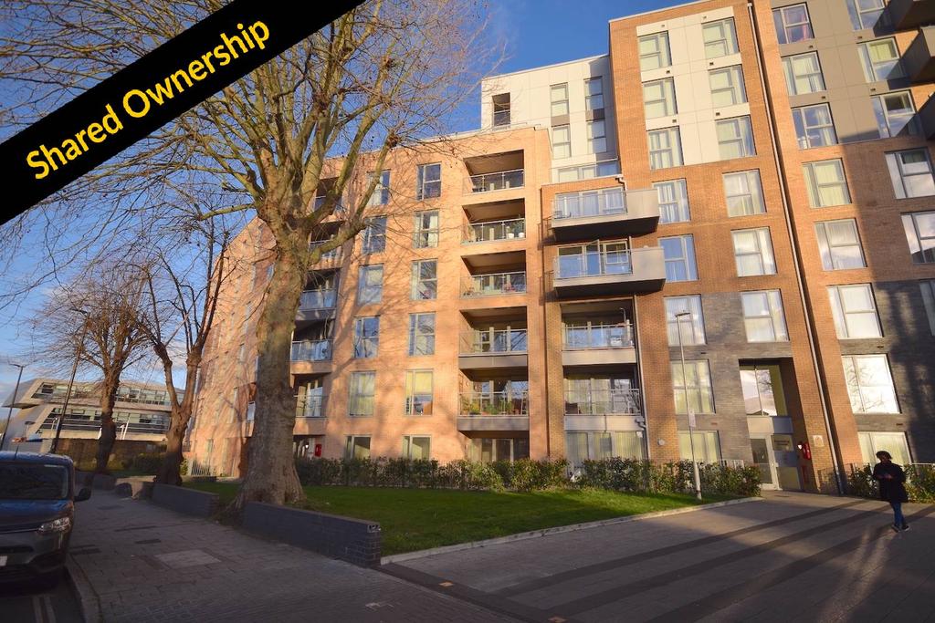 Farlow House, Brixton, London, SW9 3 bed apartment - £153,750
