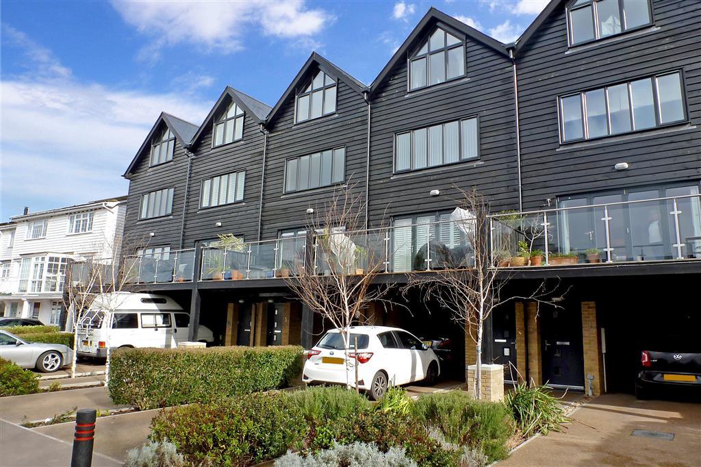 Conyer Quay, Conyer, Sittingbourne, Kent 4 bed townhouse - £575,000