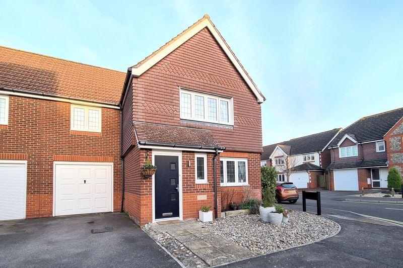 David Newberry Drive, Lee-On-The-Solent 4 bed semi-detached house - £ ...