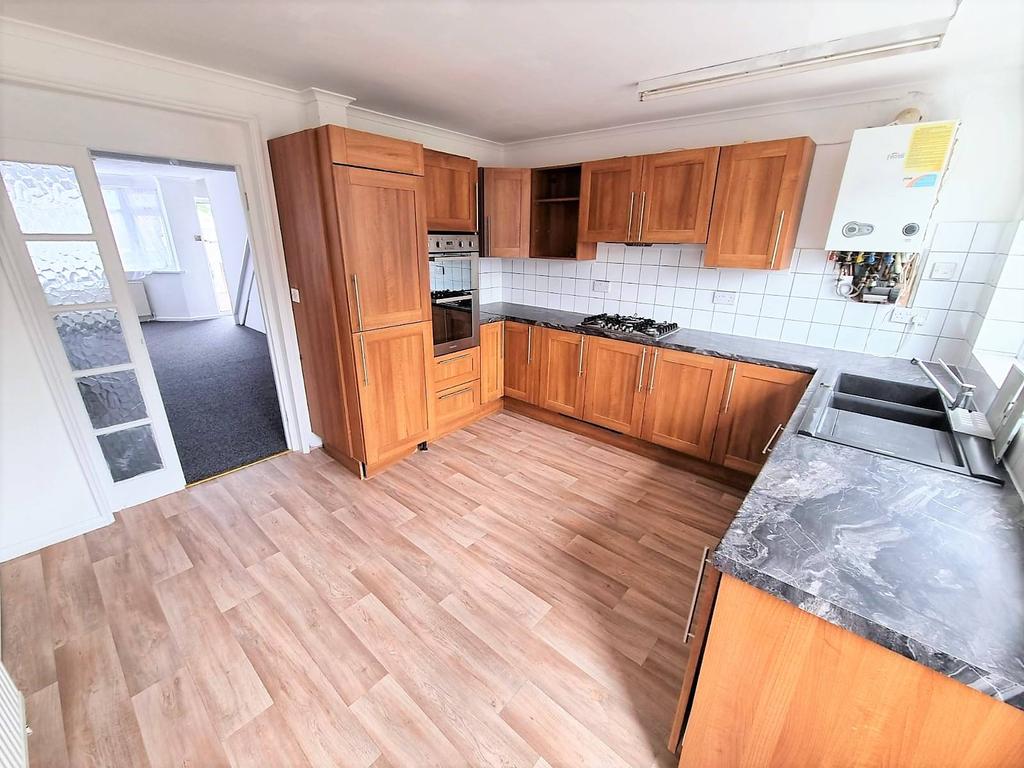Eton Road, UB3 5HS 2 bed semi-detached house - £425,000