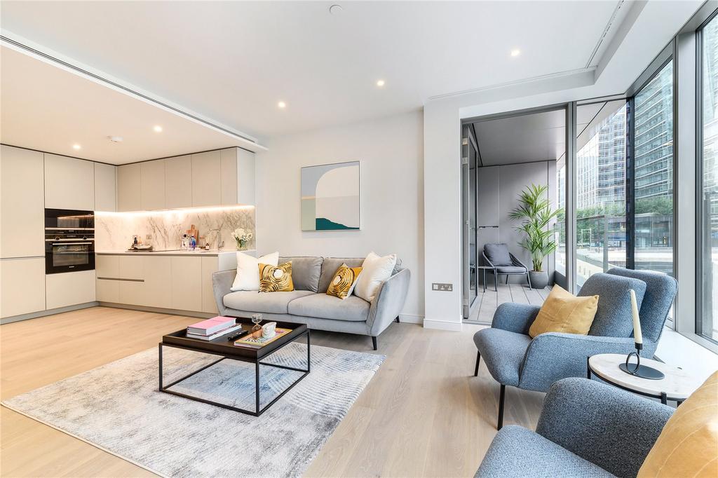 Water Street, Canary Wharf, E14 2 bed apartment - £3,532 pcm (£815 pw)