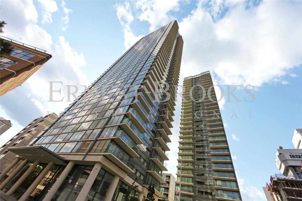 Landmark East Tower, Canary Wharf, E14 2 bed apartment - £785,000