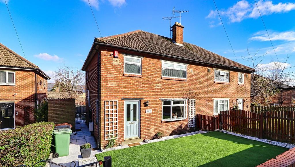 King George Road Horsforth 3 Bed Semi Detached House £250 000