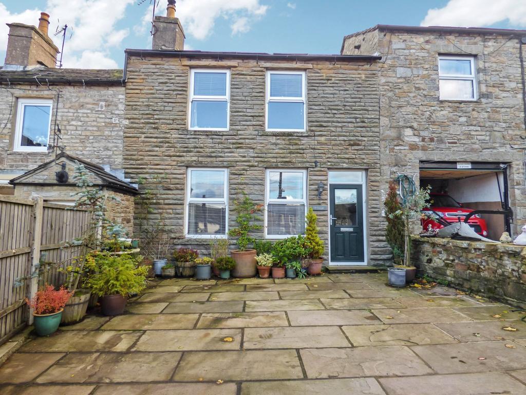 The Hill, Hawes, North Yorkshire, DL8 3 bed terraced house - £275,000