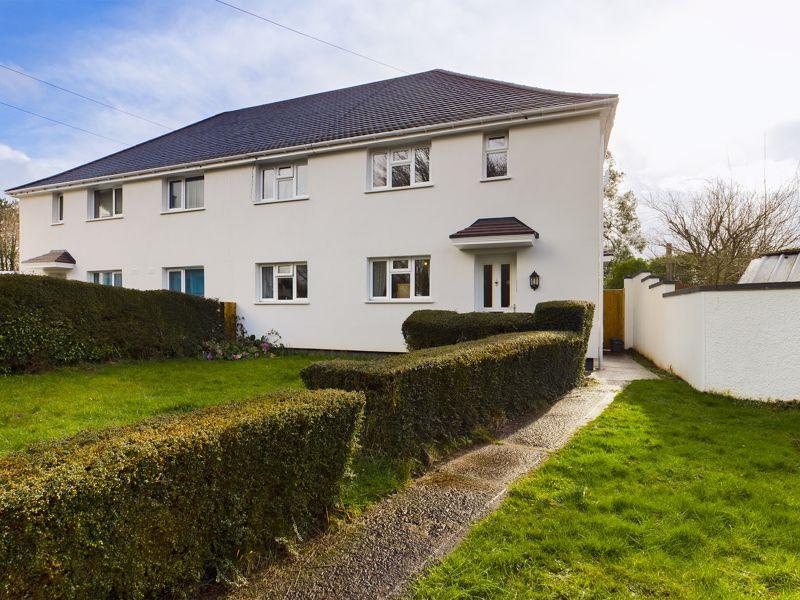 Maes Y Ffynnon Bonvilston Cardiff CF5... 2 bed maisonette - £190,000