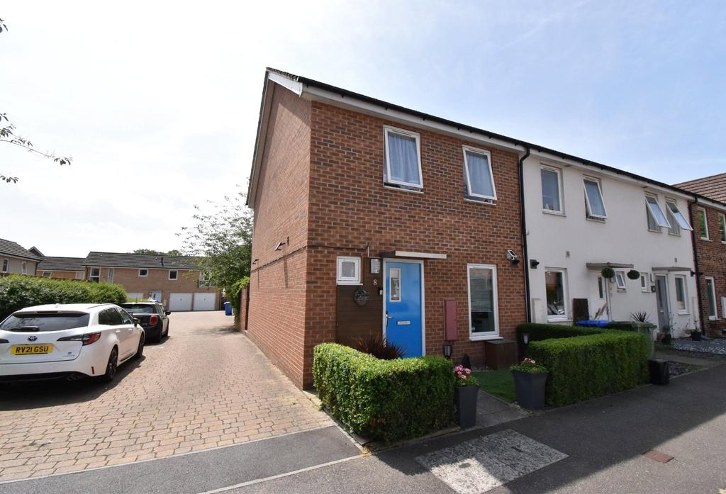 Vulcan Drive Bracknell Berkshire Rg12 3 Bed End Of Terrace House £